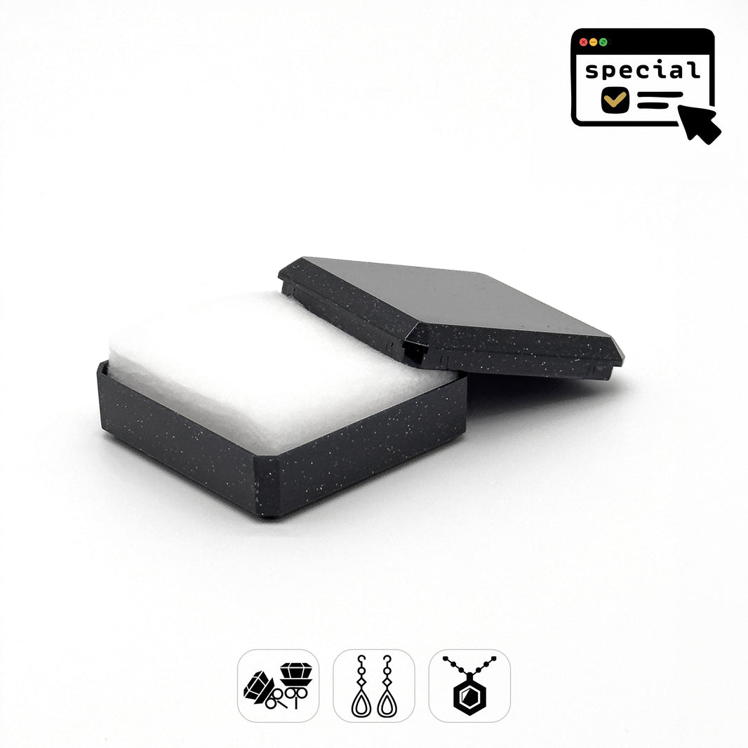 PLASTIC – Karina Krafts